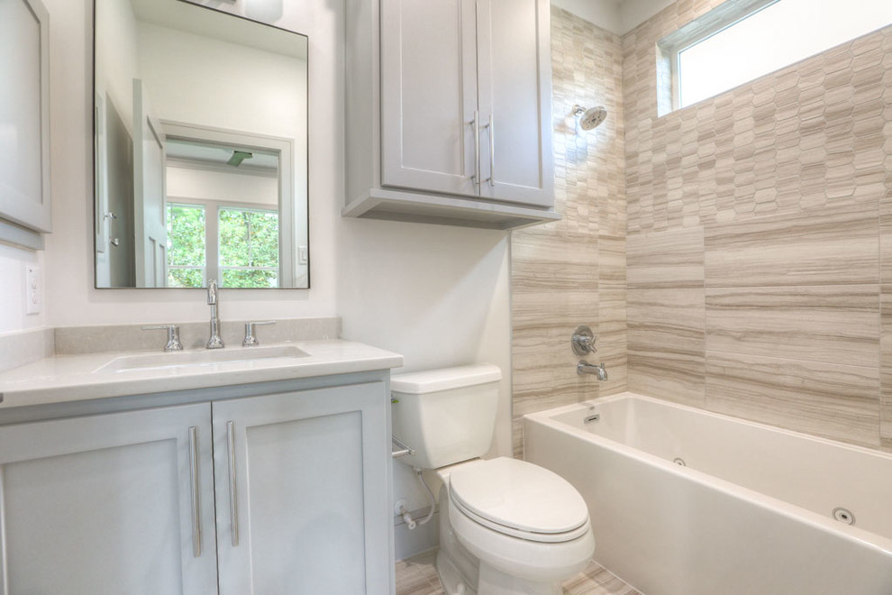 Lomness Residence - Craftsman - Bathroom - Houston - by Alleanza Custom ...