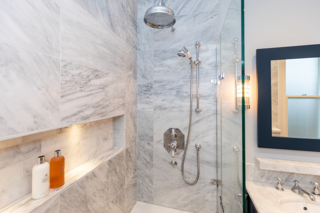 Luxury Marble Ensuite Bathroom - Salle de Bain - Surrey - par Jeremy ...