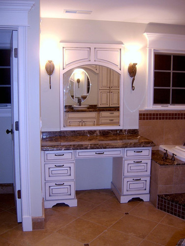 Make-up Counter - Traditional - Bathroom - Chicago - by Follyn Builders ...