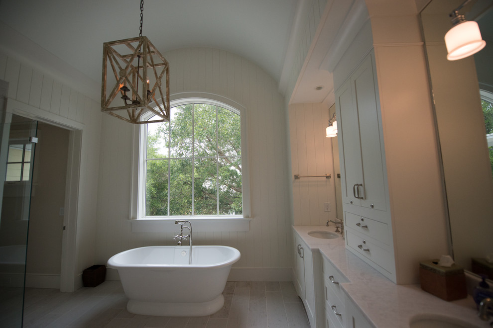 Master Bathroom - Arched Window Over Tub - Traditional - Bathroom ...