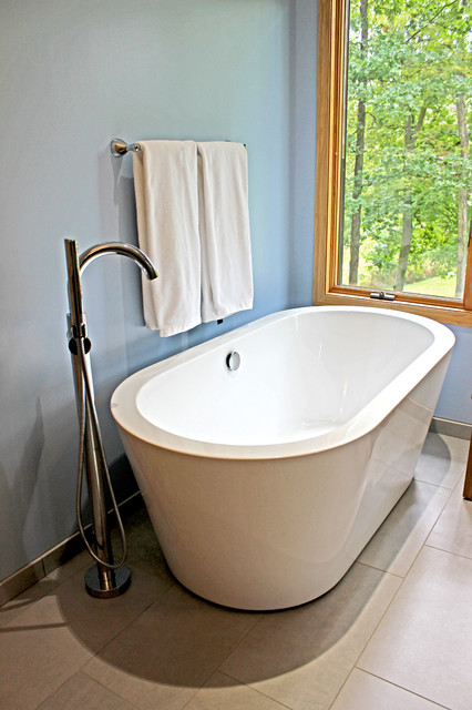 Master Bathroom with Free Standing Tub, Quartz Countertop and Grey ...