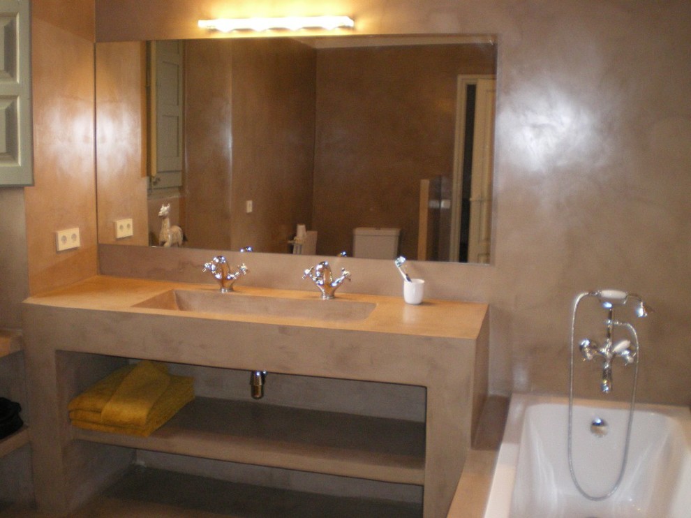 Screeding Concrete Bathroom Floor – Flooring Site