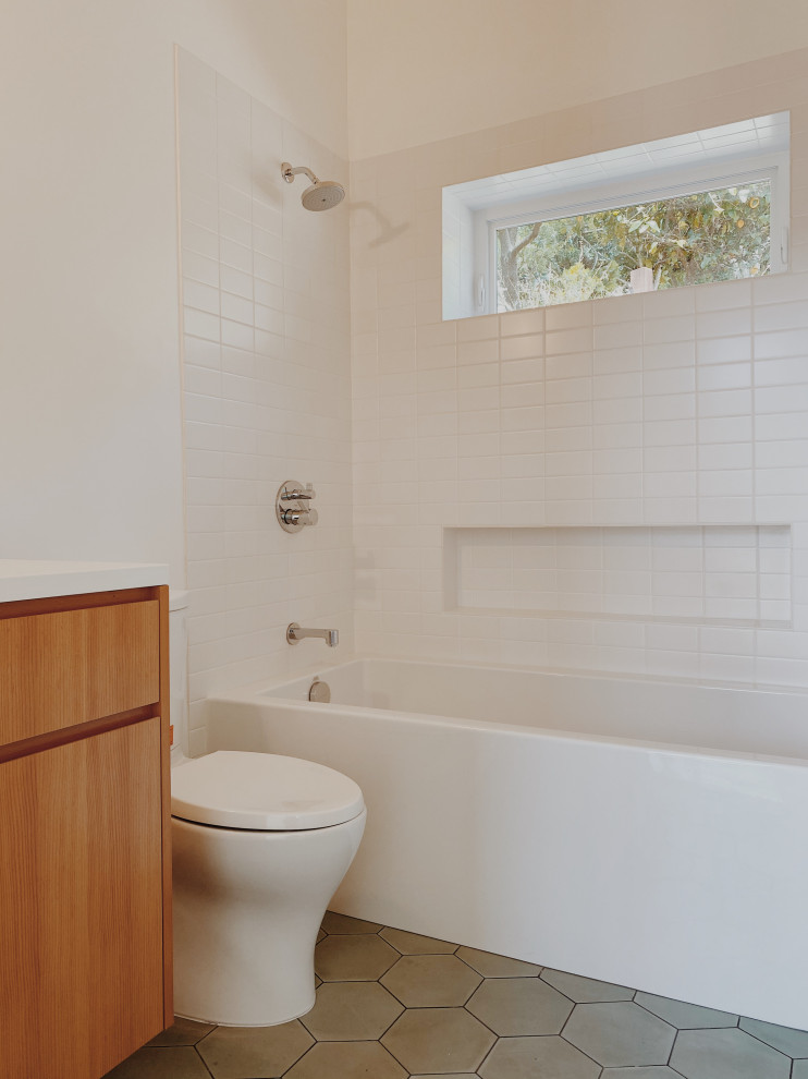 Modern 1+ ADU - Modern - Bathroom - San Francisco - by McDunn ADUs ...