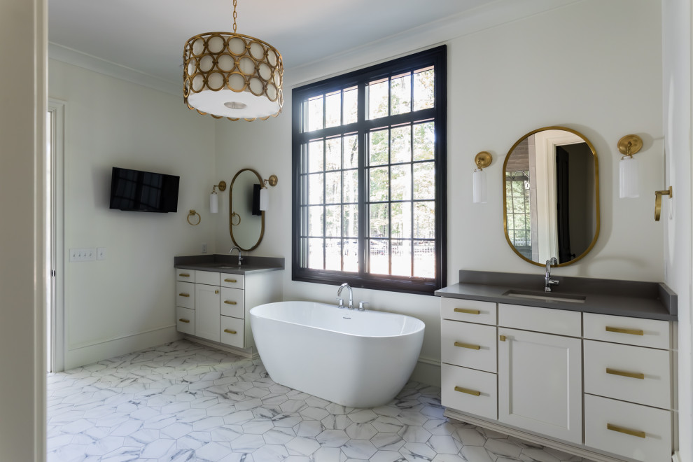 Modern Farmhouse - Farmhouse - Bathroom - Raleigh - by Frazier Home ...
