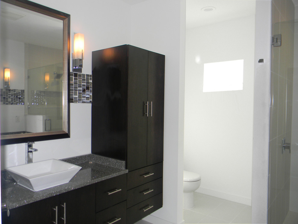 Modern Living & Distinctive Design Cameron - Modern - Bathroom - Tampa ...