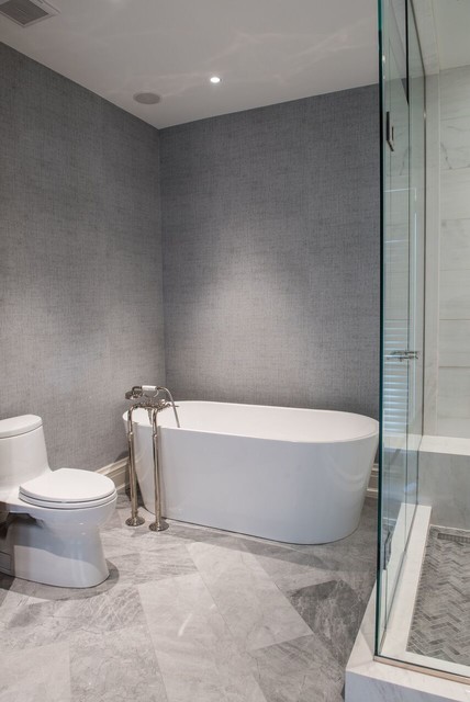 Modern Master Bathroom Renovation, Wallpaper - Moderno - Stanza da ...