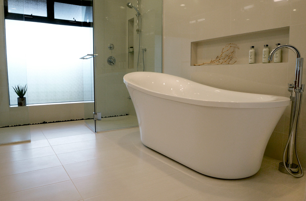 Modern Shower and Freestanding Tub - Modern - Bathroom - San Diego - by ...