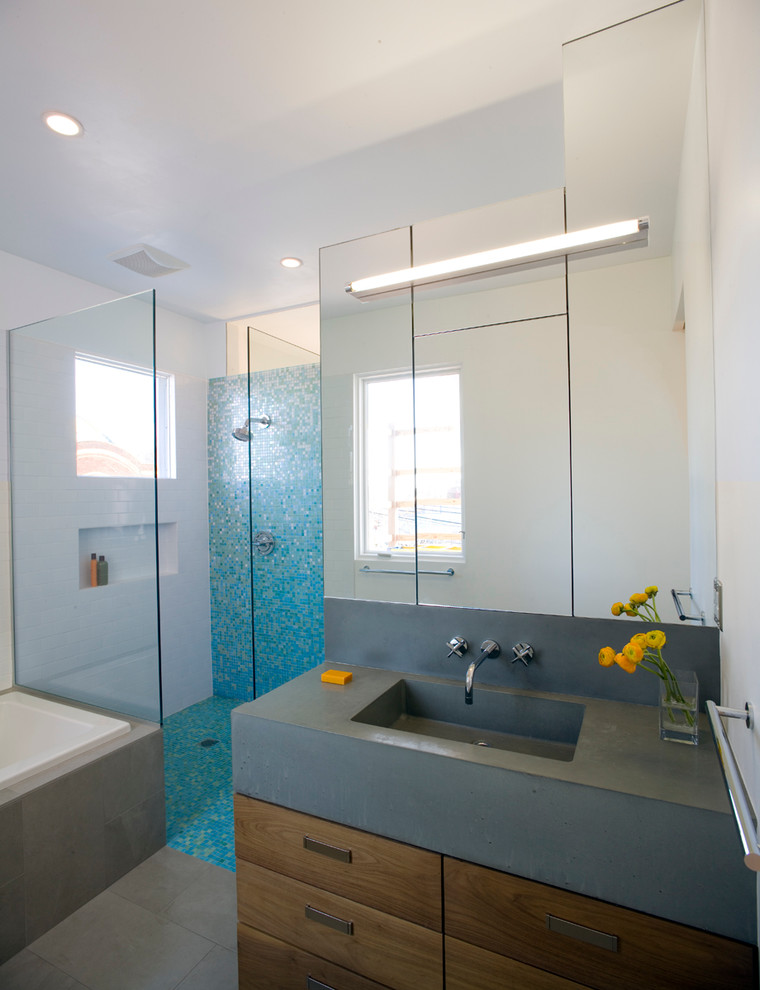 Modern Victorian - Modern - Bathroom - New York - by GRO Architects | Houzz