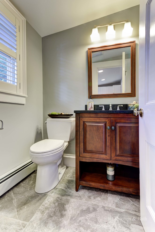 Modernized Mission Pantry, Laundry & Lavette - Craftsman - Salle de ...