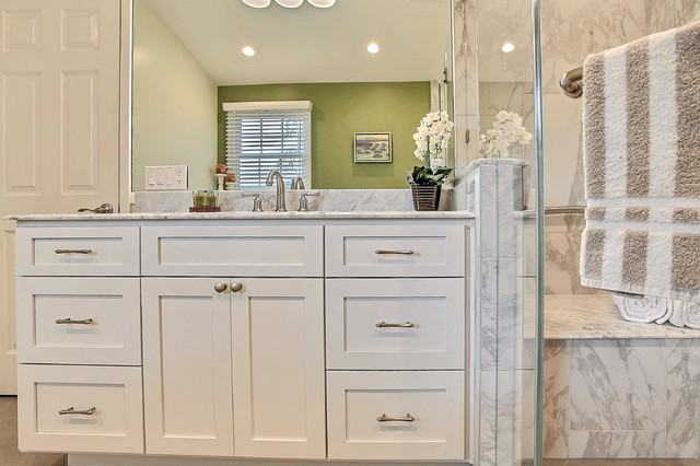 Moraga Master Bathroom Makeover - Contemporain - Salle de Bain - San ...