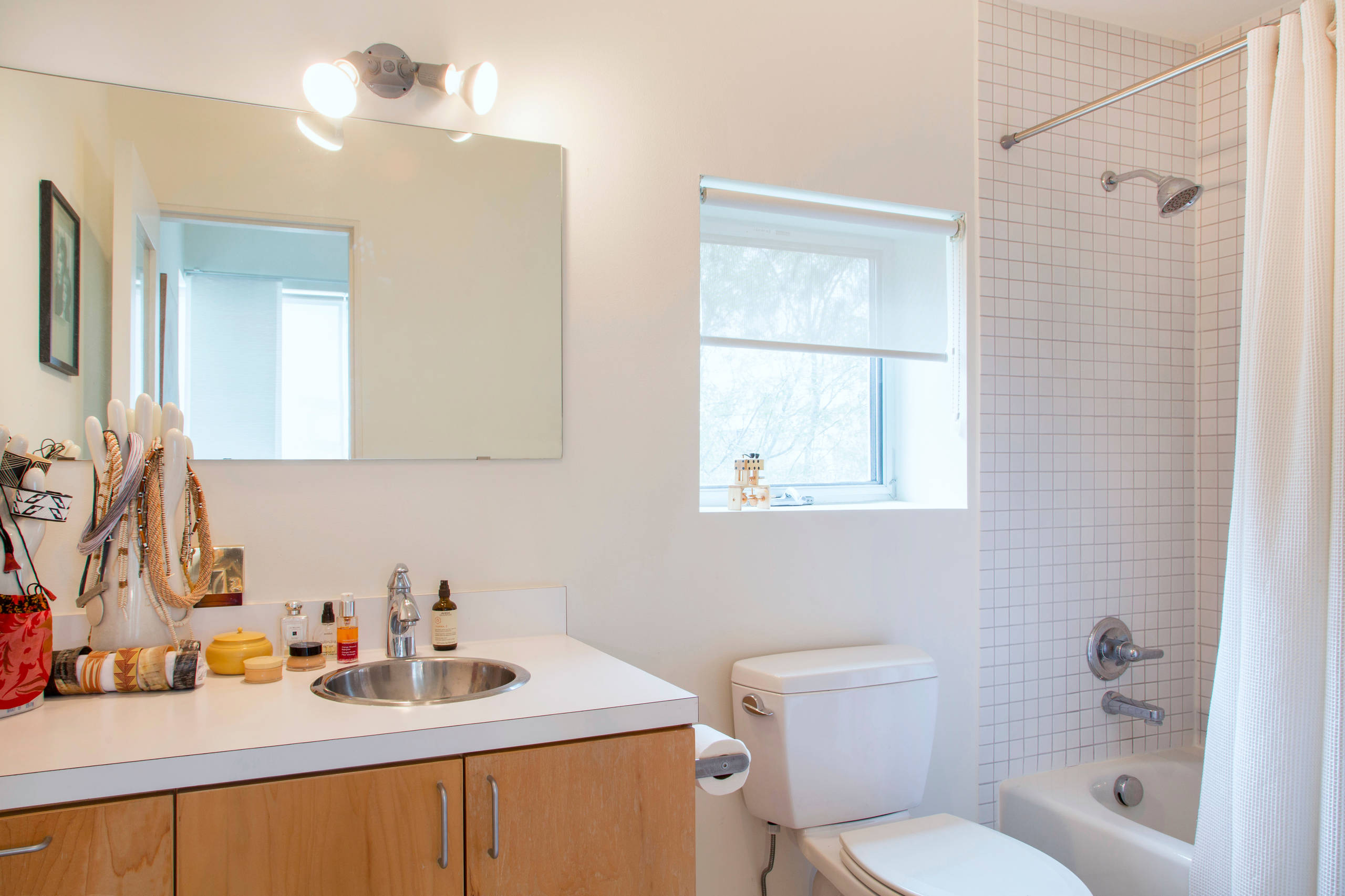 My Houzz: Splashes of Color in a Modern Arizona Loft