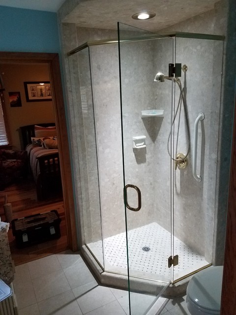 Neo angle shower in polished brass (gold) w/glass to glass hinges and ...