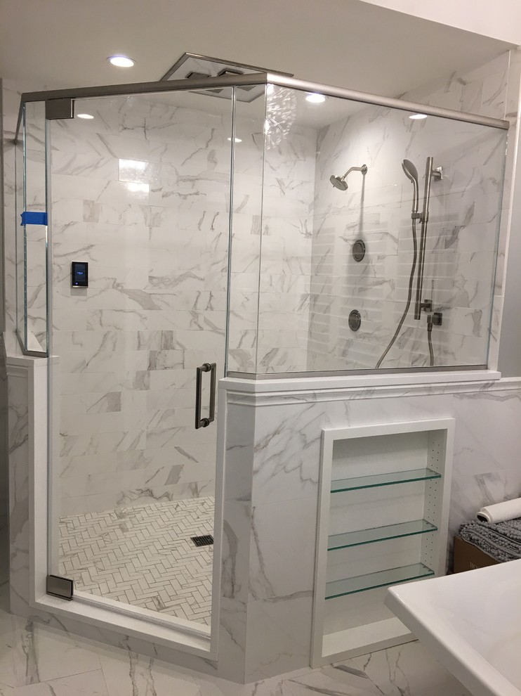 Neo Angle Showers - Bathroom - New York - by Lighthouse Shower Doors ...
