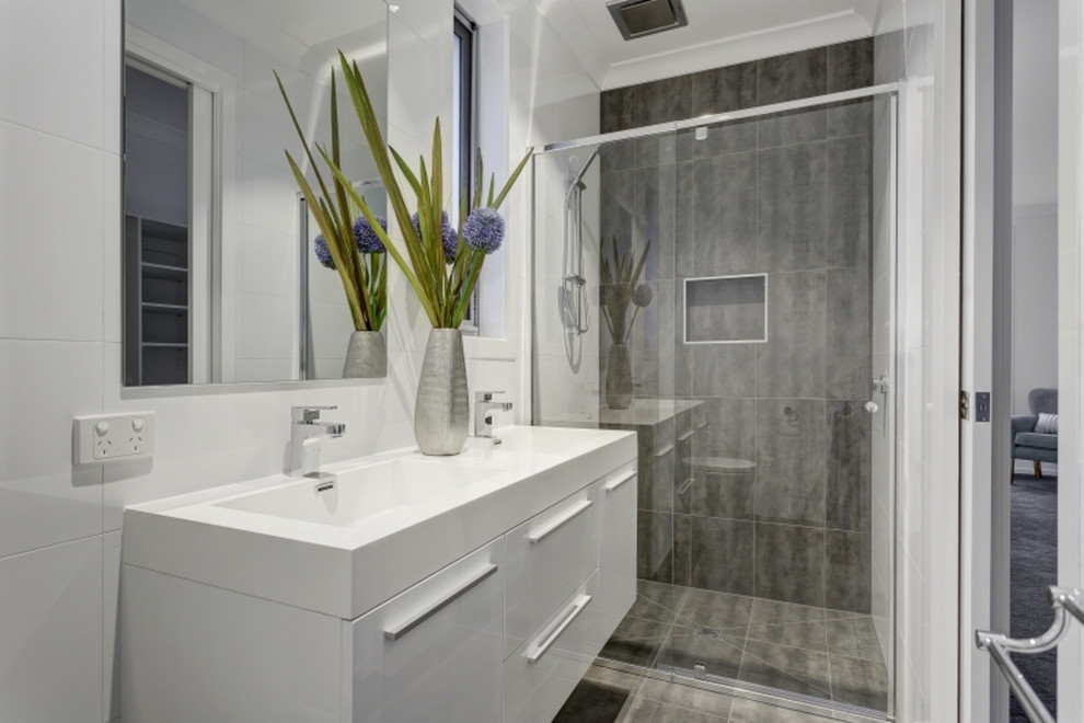 New Homes - Contemporary - Bathroom - Melbourne - by Housespec Builders ...