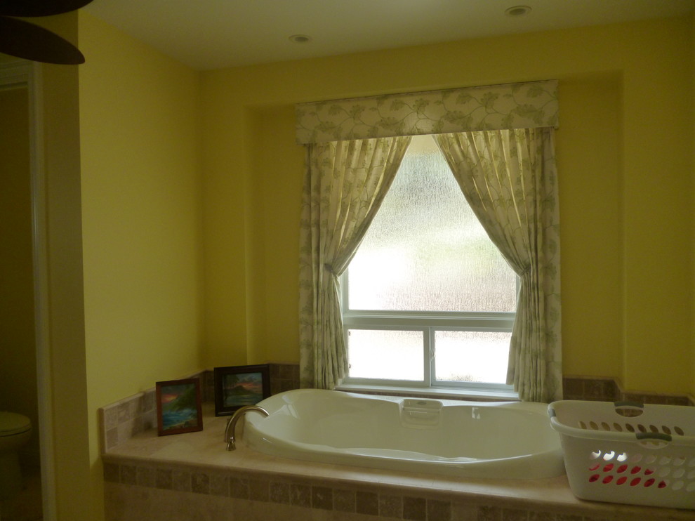 nice way to frame a window over the bathtub - Traditional - Bathroom ...