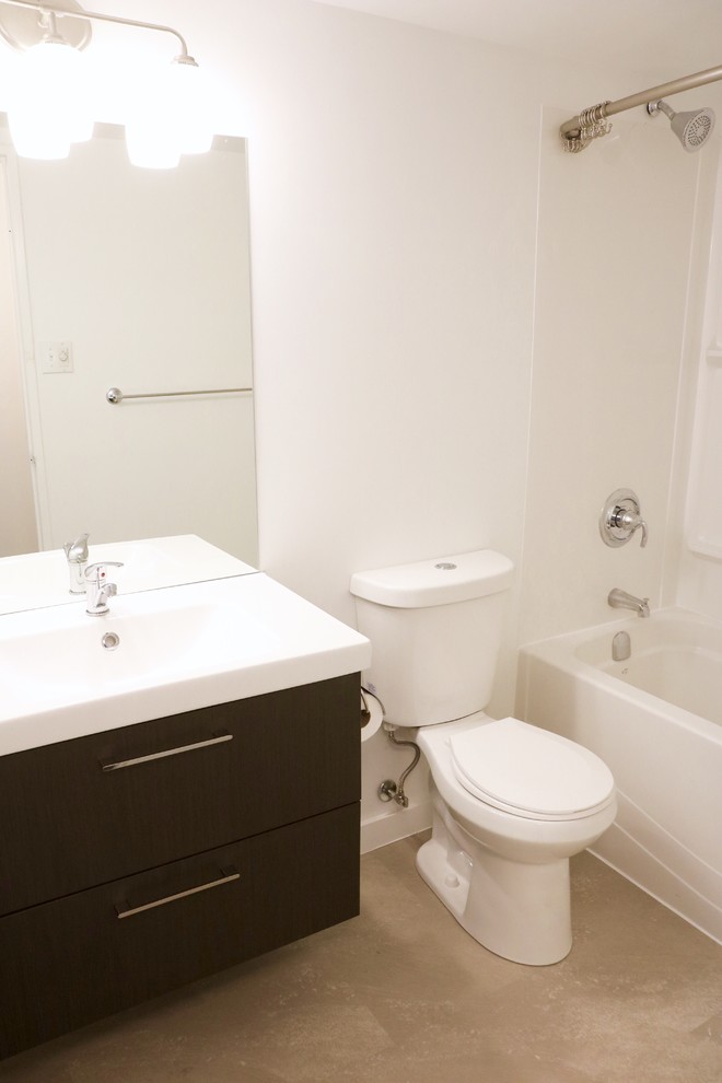 Our Portfolio - Bathroom - Toronto - by DT Contracting | Houzz