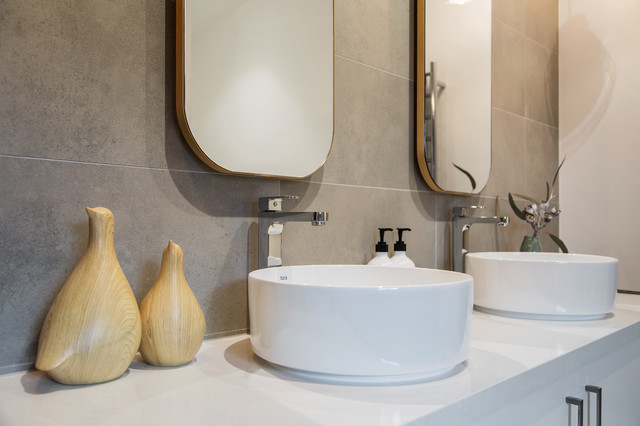 Palatial Ensuite amongst beauty and function - Contemporary - Bathroom ...