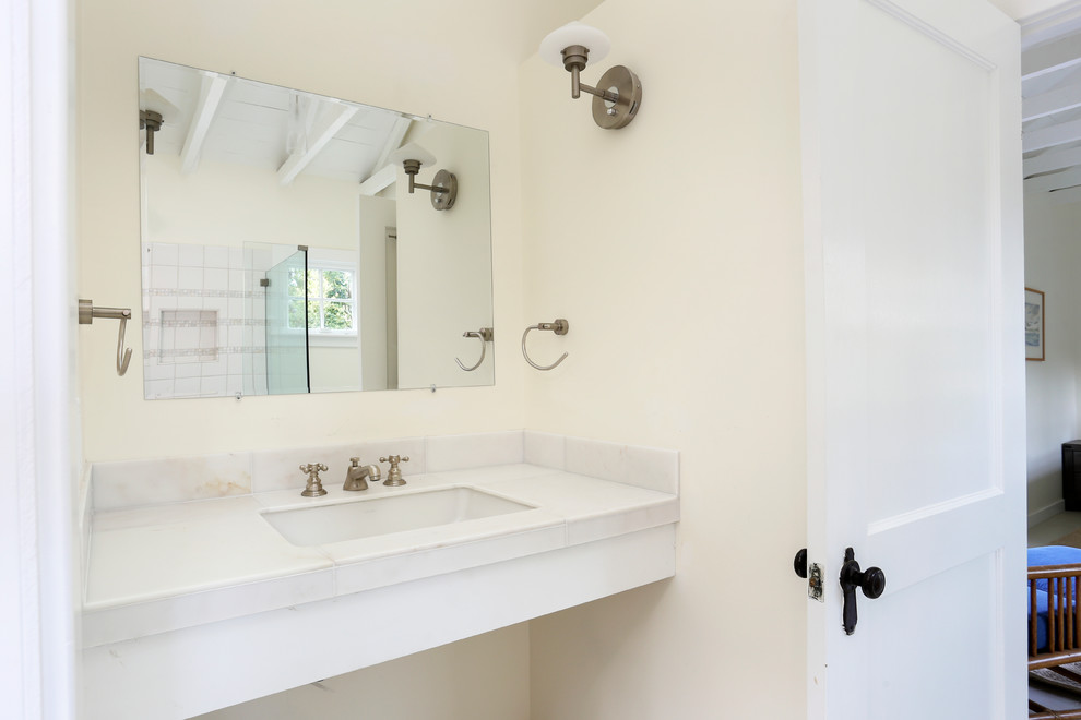 Point Reyes Cromary Vacation Home - Farmhouse - Bathroom - San ...