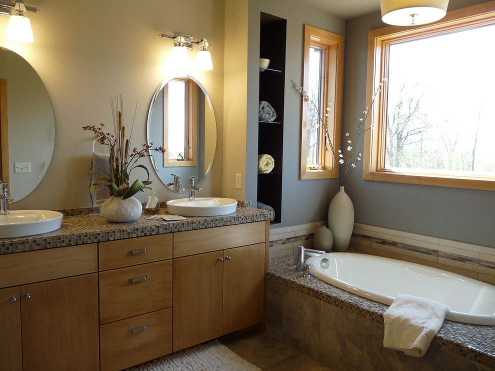 Prairie Rambler - Contemporary - Bathroom - Minneapolis - by User | Houzz