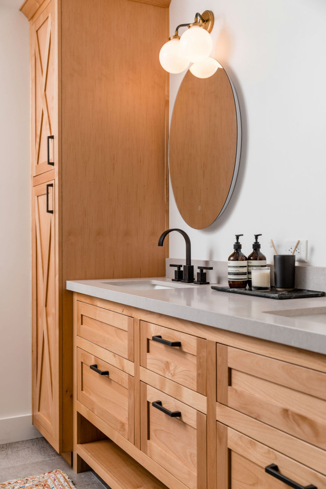 Ranch - Farmhouse - Bathroom - Sacramento - by Designology Luxury ...