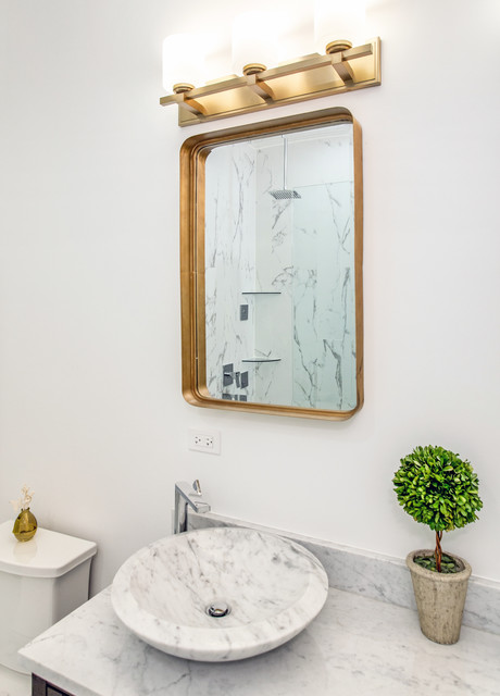 Ranch Triangle Chicago Renovation: Master Bathroom - Contemporain ...