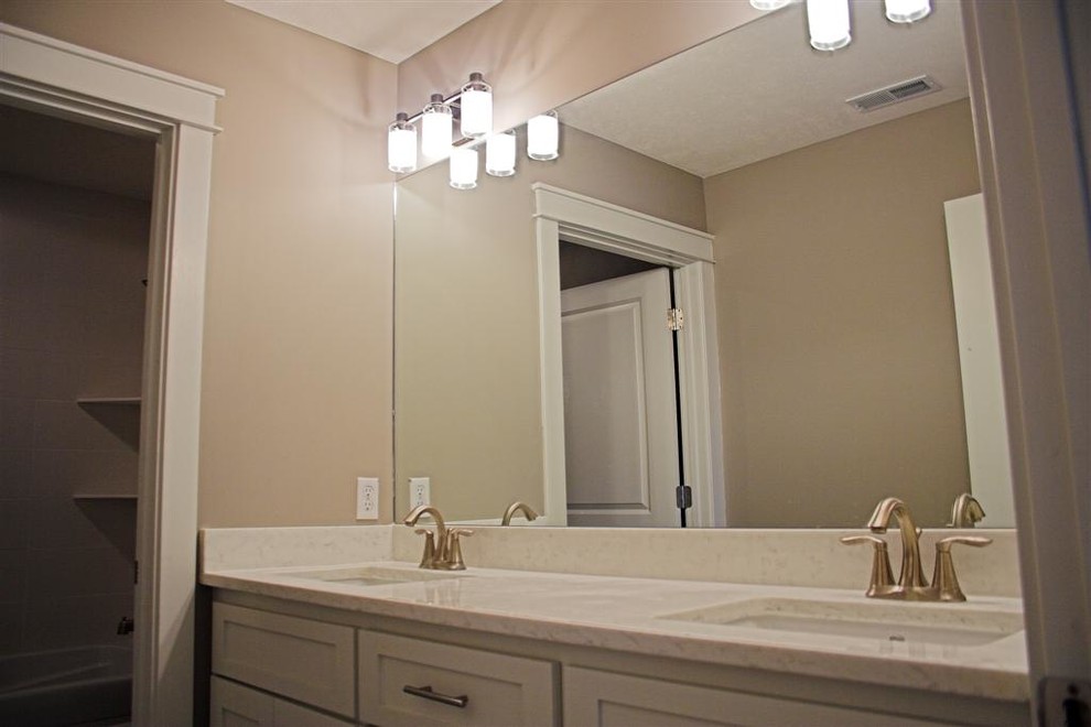 R&A Two Story Model - Transitional - Bathroom - Omaha - by R&A Builders | Houzz