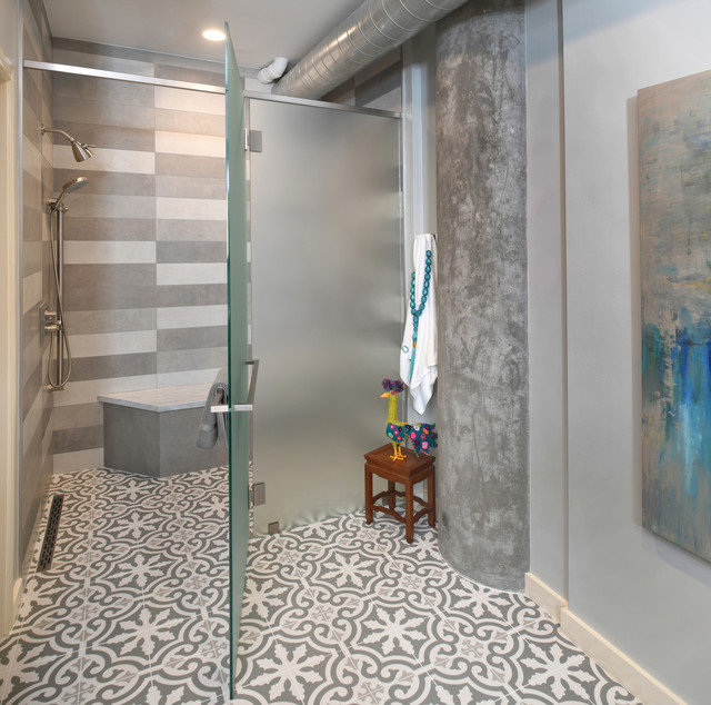 River Oaks Loft - Contemporary - Bathroom - Houston - by Chandra Stone ...