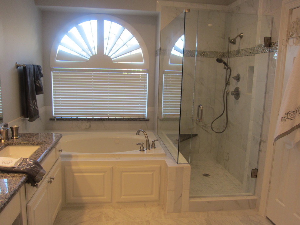Royal Colonade - Contemporary - Bathroom - Dallas - by LoneStar Design ...