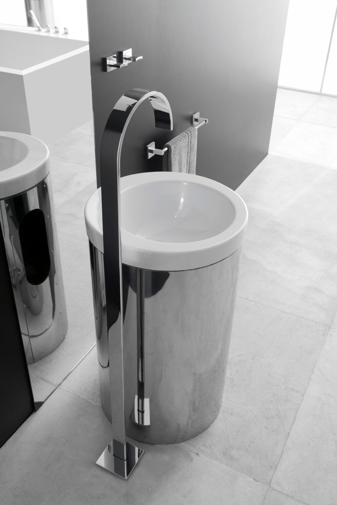 Sade Collection - Contemporary - Bathroom - Milwaukee - by GRAFF | Houzz IE