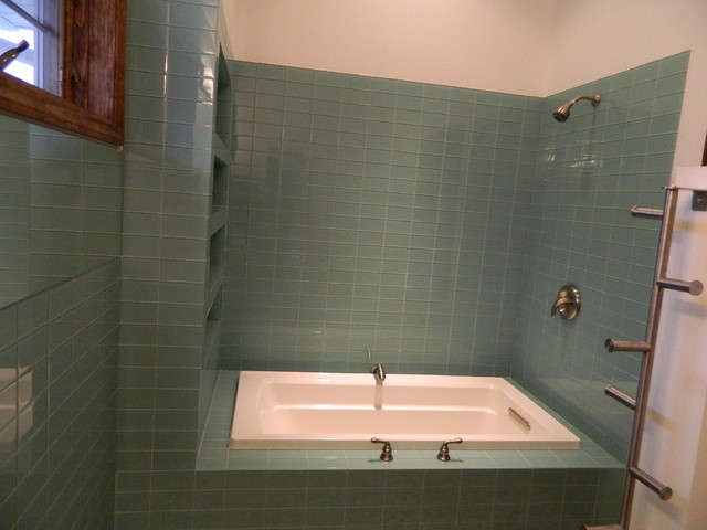 Sage Green Glass Tile Shower - Contemporain - Salle de Bain - Autres ...