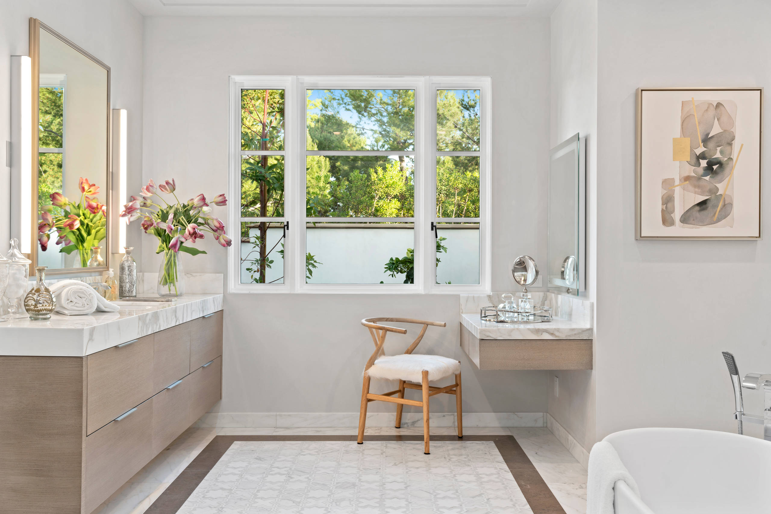 seaside-villa-master-bath-sm-design-associates-smda-img ...