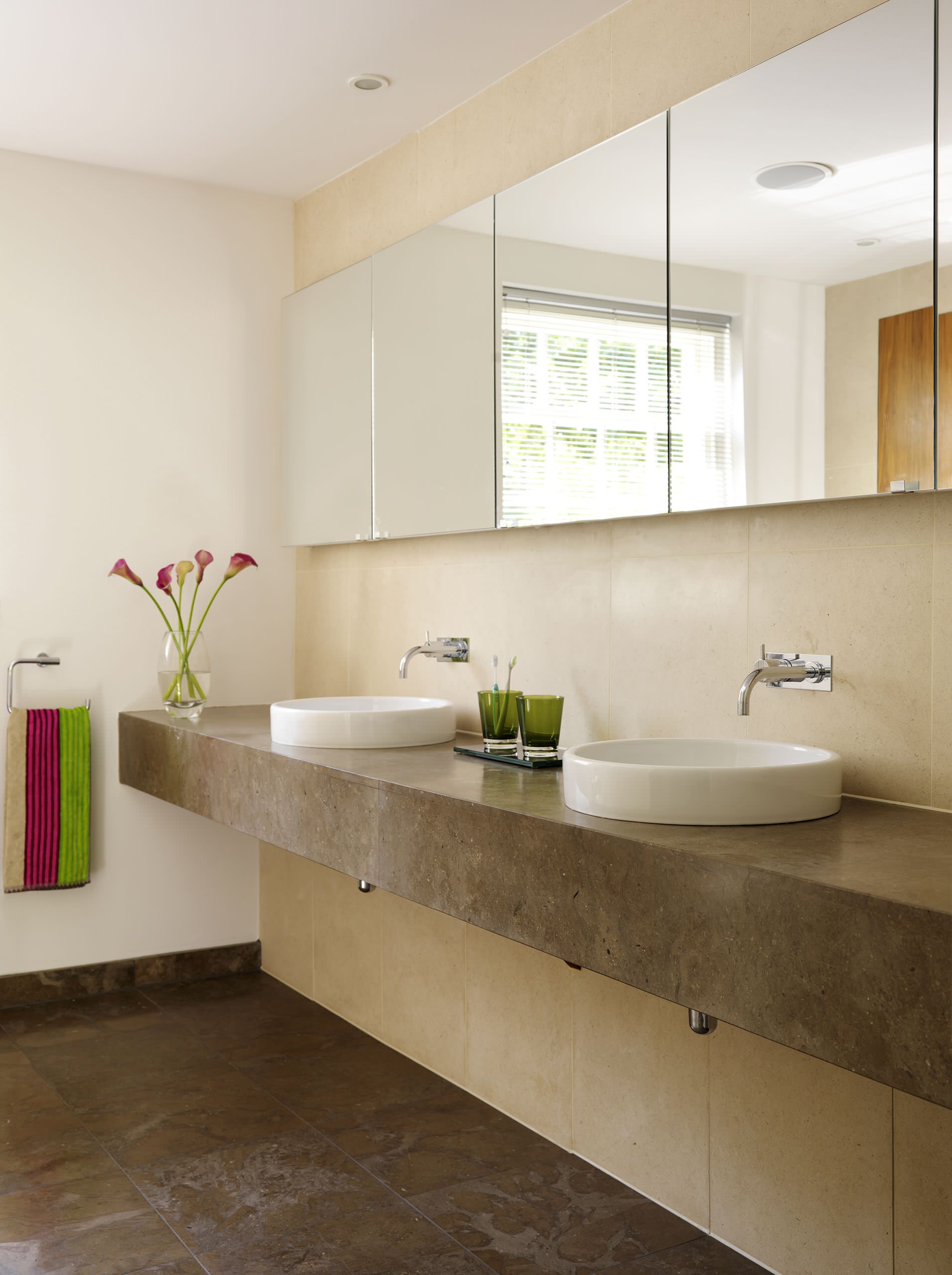10 Twin Basins With Double the Charm | Houzz NZ
