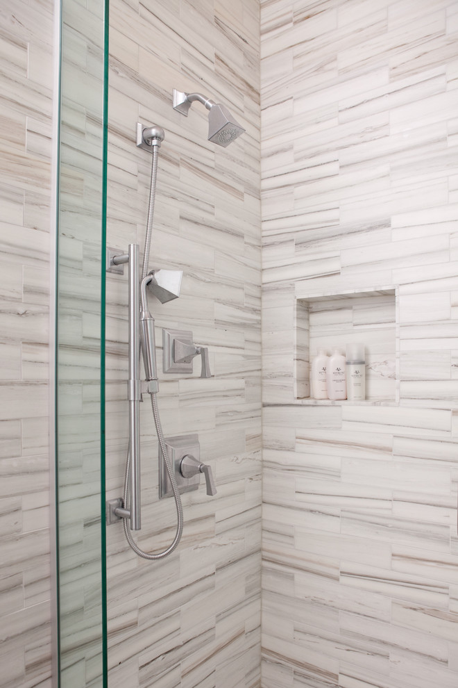 Shower Compartment with Horizontal Tile Pattern - Modern - Bathroom ...
