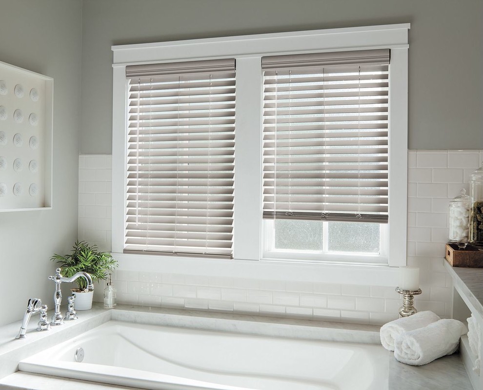 Shutters & Blinds - Salle de Bain - San Francisco - par Lauren Sharp, Consultative Design | Houzz
