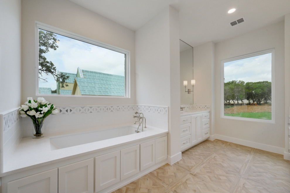 Signal Hills Beauty - Minimalistisch - Badezimmer - Austin - von Eppright Homes, LLC | Houzz
