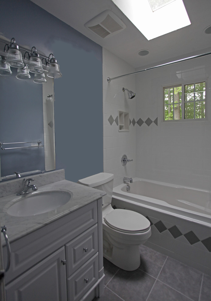 Small Bathroom Ideas - Klassisk - Badrum - Washington D.C. - av Shower ...