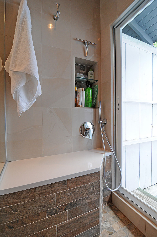 Small but Grand Bathroom - Modern - Bathroom - Orlando - by Bee Studios ...