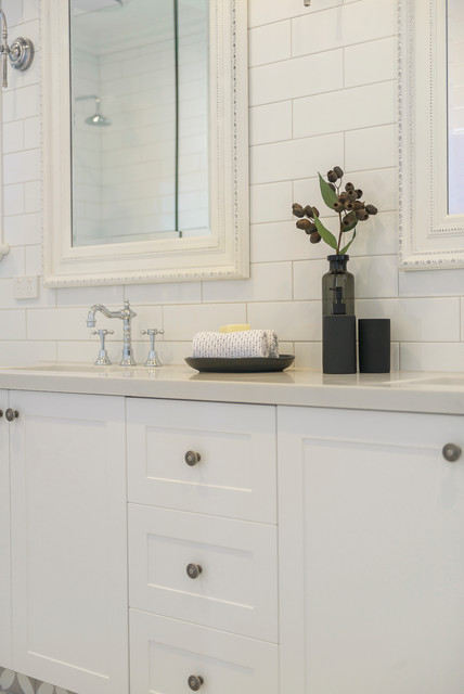 Smartstone Carrara brightens up traditional Hampton-style home in ...