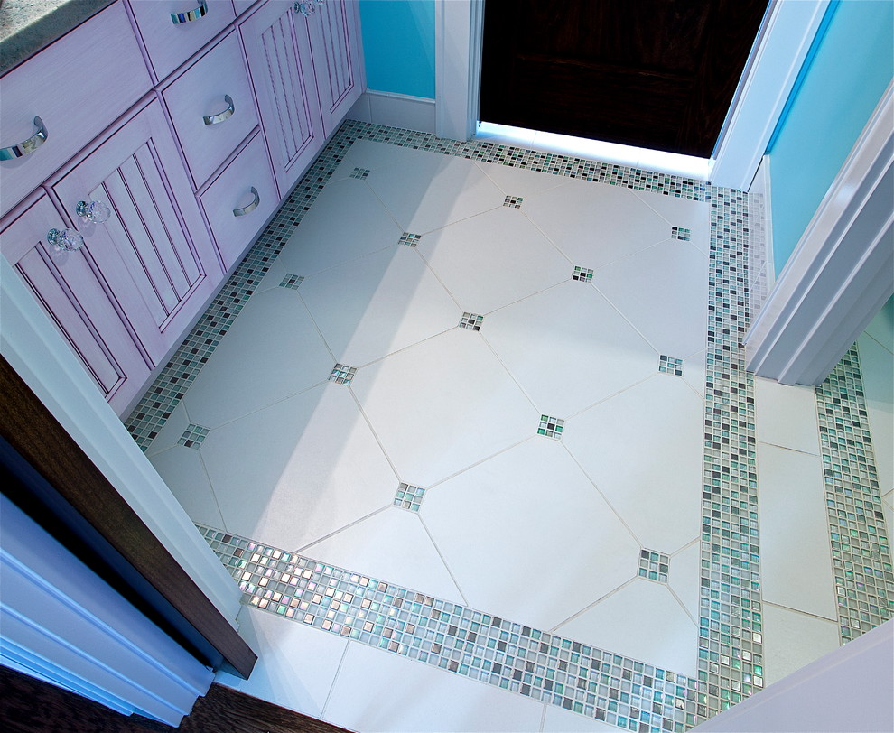 Smokey Court Project - Traditional - Bathroom - Chicago - by VeDco ...
