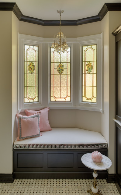 Stained Glass Window Seat - Klassisch - Badezimmer - St. Louis - von ...