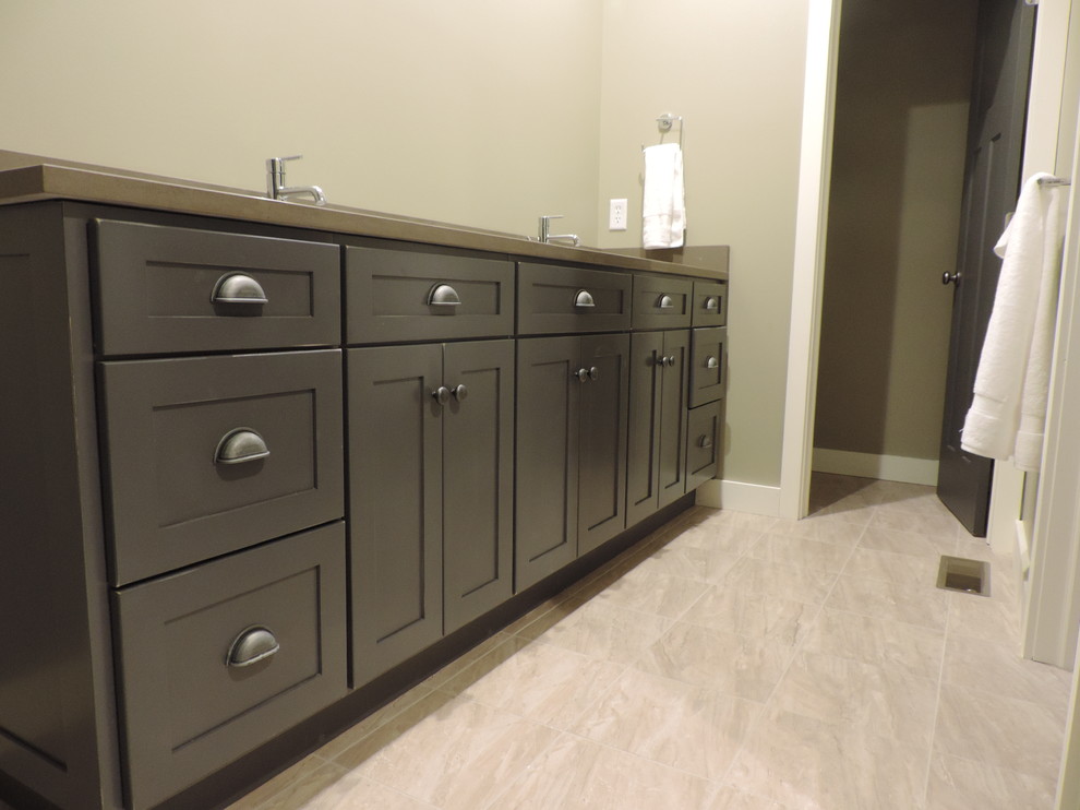 Stotesbury Traditional Craftsman Cabin - Rustic - Bathroom - Kansas ...