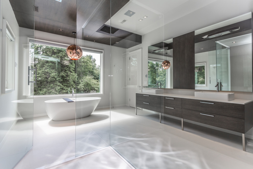 Stunning Modernist Architecture In The Heart Of Old Toronto - Bathroom ...