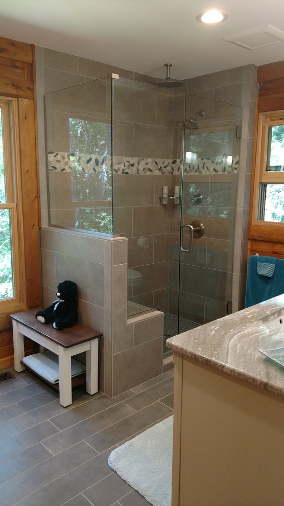 Summit - Rockford Bath Remodel - Traditional - Bathroom - Grand Rapids - by DreamMaker Bath ...