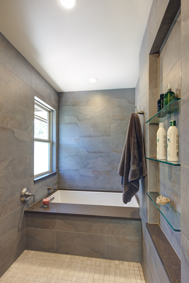 Tidy Bath - Contemporary - Bathroom - Austin - by CG&S Design-Build | Houzz