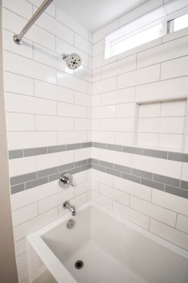 Townhouse Bathrooms - Modern - Bathroom - Portland - by Devine Bath ...