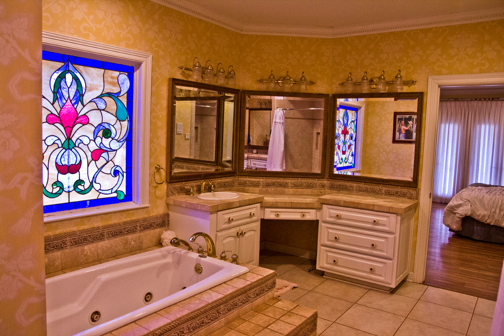 Traditional Farm House - Farmhouse - Bathroom - Houston - by Laura ...