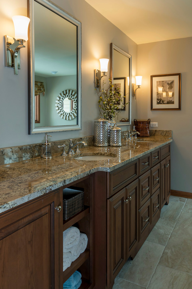 Traditional Master Bathroom - Traditional - Bathroom - Chicago - by ...