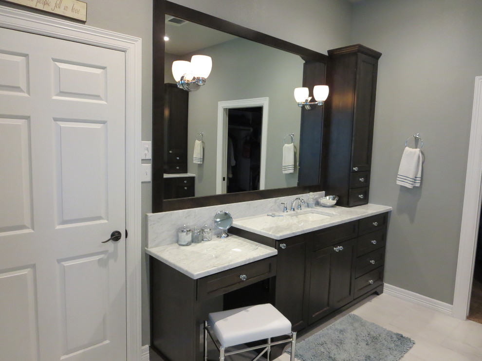 Transitional master bathroom, Austin, Texas - Transitional - Bathroom ...