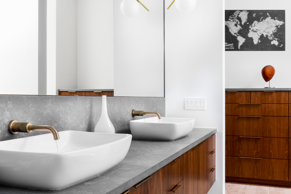 Treadwell - Contemporary - Bathroom - Austin - by Steve Zagorski ...