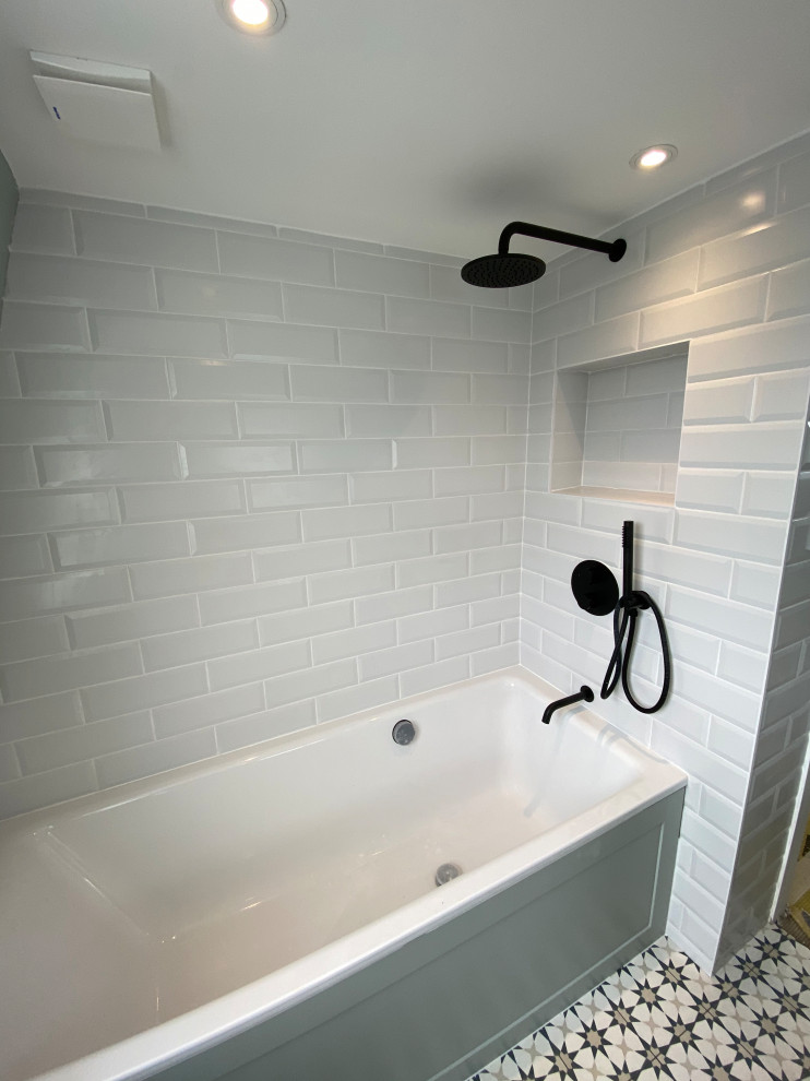Two bathrooms in Putney - Contemporary - Bathroom - London - by Sara ...